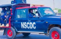 [TRENDING VIDEO] VeryDarkMan, protesters march to Makinde’s residence ...