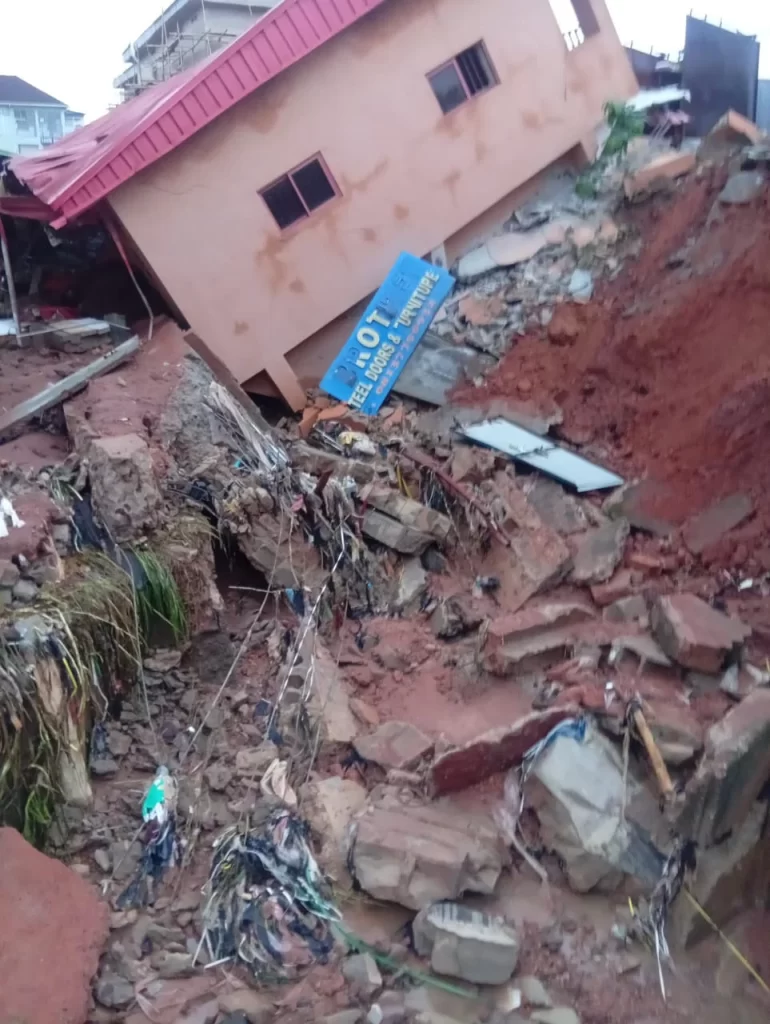 Single-storey building collapses in Anambra – NewsclickNG